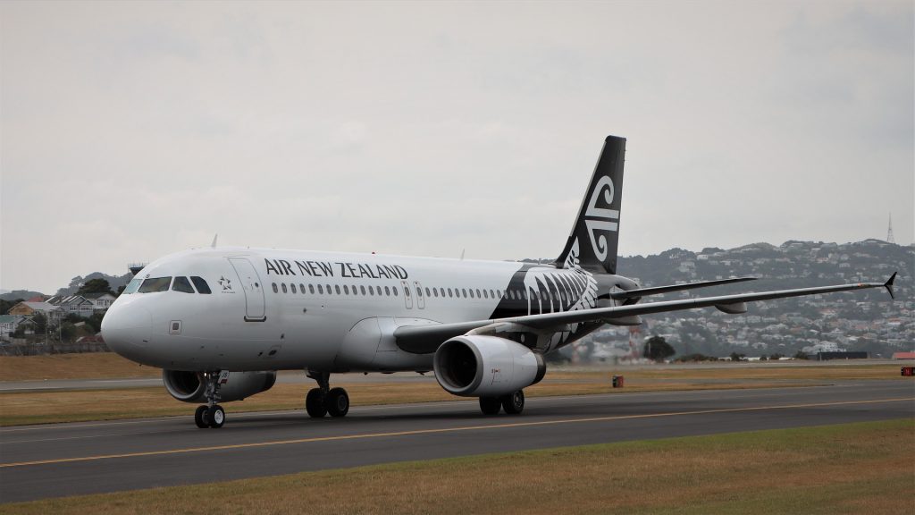Auckland Airport [NZX:AIA] or Air New Zealand [NZX:AIR]?
